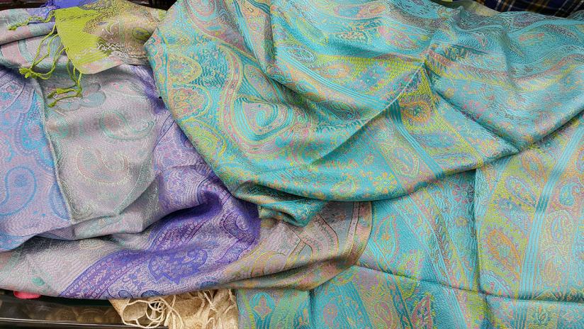 Cos'è la pashmina, come distinguere quelle originali